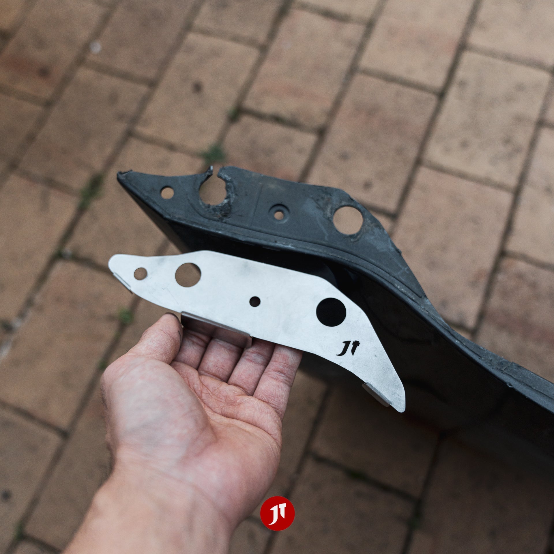 Front Bumper Repair Plates Pair Holden Commodore 2006 - 2013 VE - Roo ...